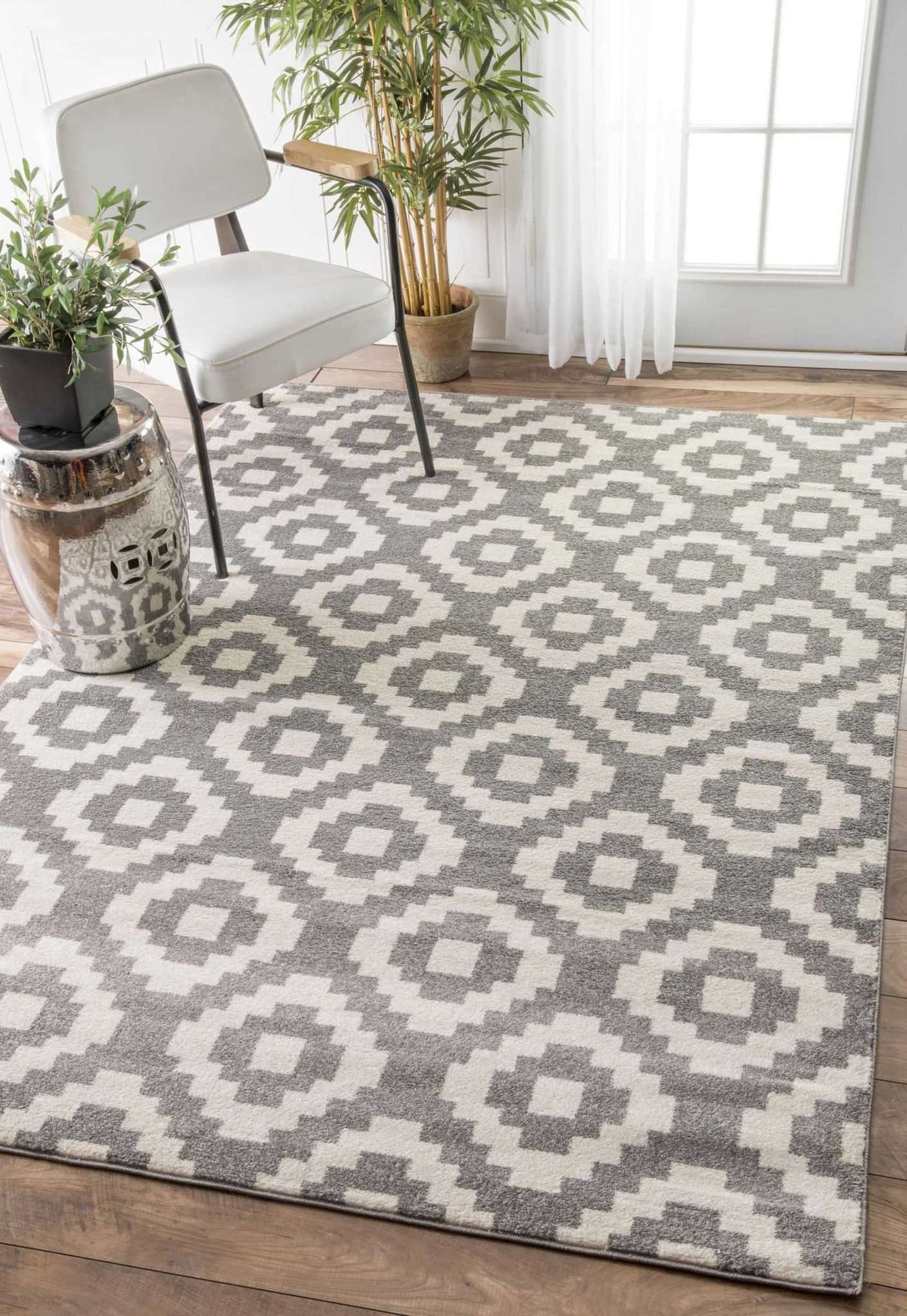 Pixel Trellis Julian Area Rug — nuLOOM
