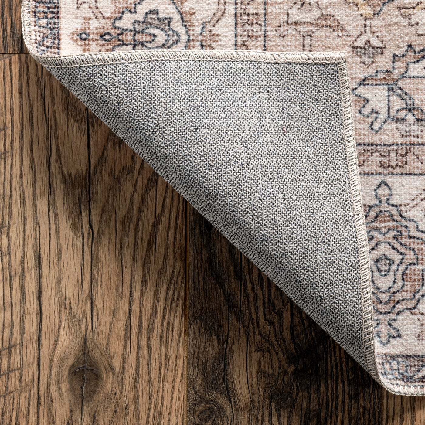 Brielle Machine Washable Vintage Medallion Area Rug — nuLOOM