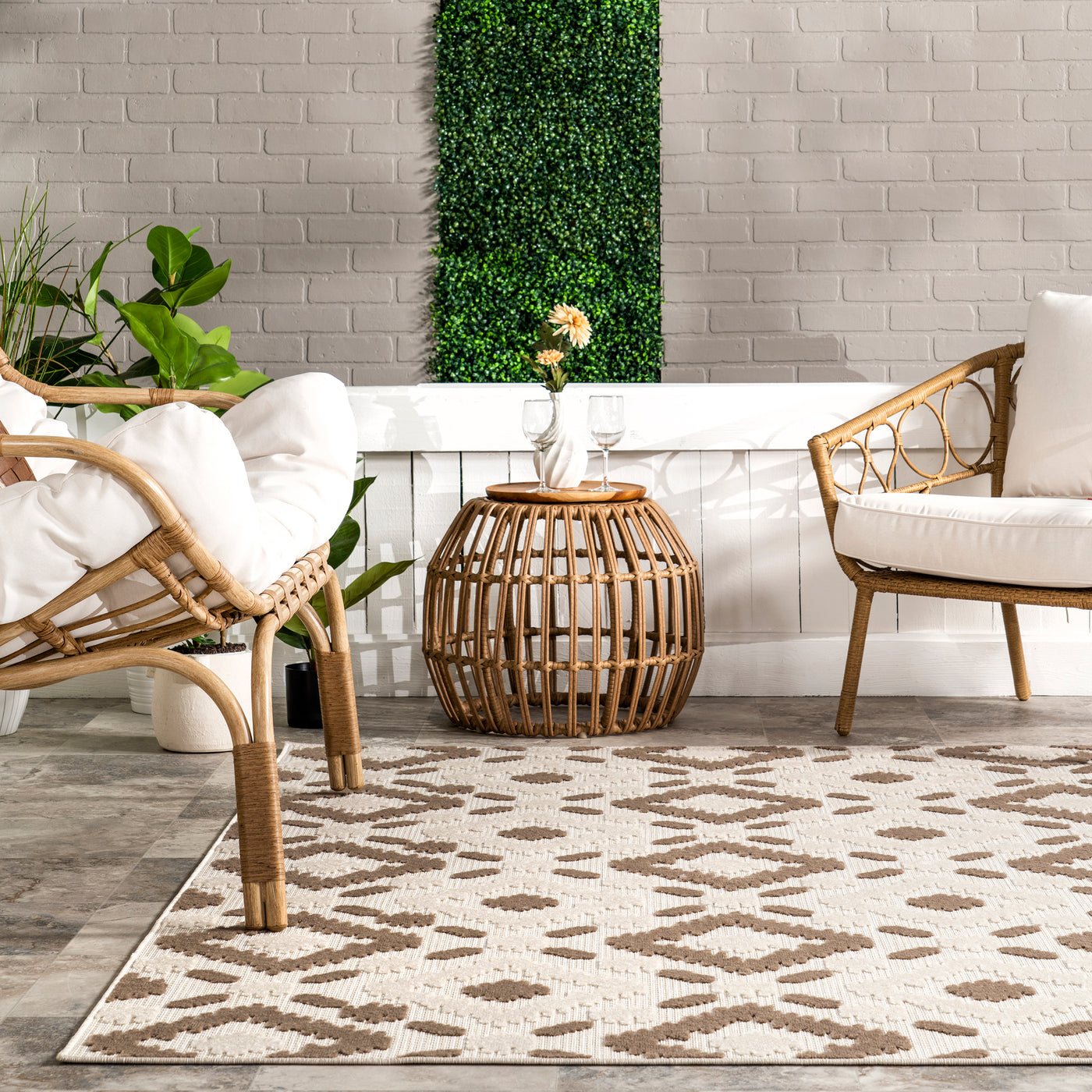 Indoor/Outdoor Transitional Labyrinth Area Rug — nuLOOM