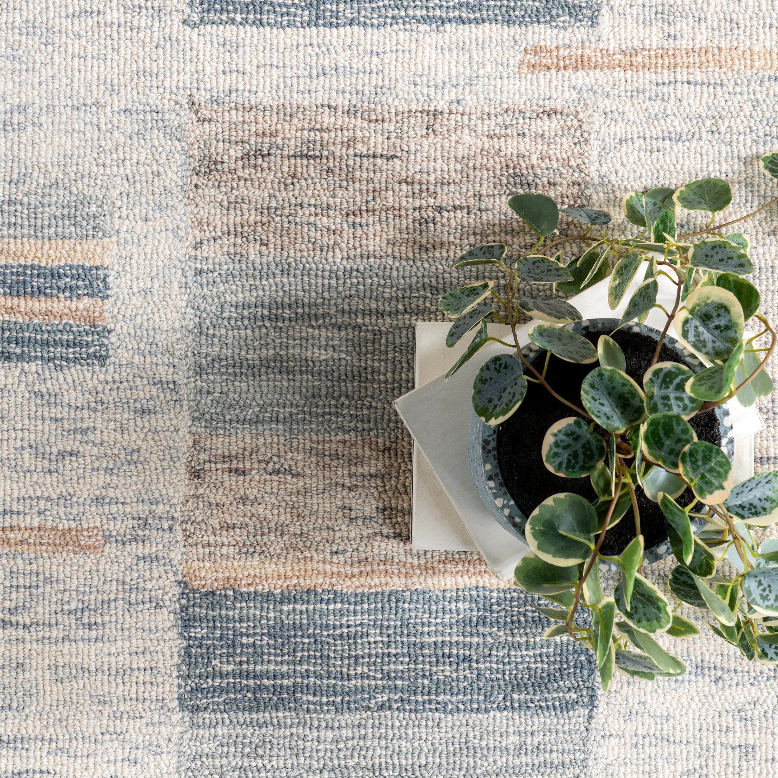 Averill Modern Geometric Wool Area Rug — nuLOOM