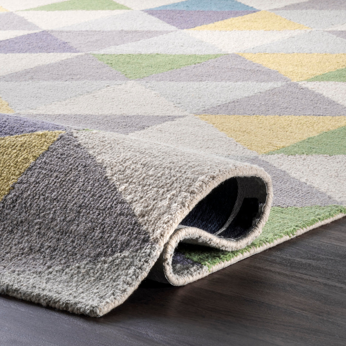 Bianca Triangles Area Rug — nuLOOM