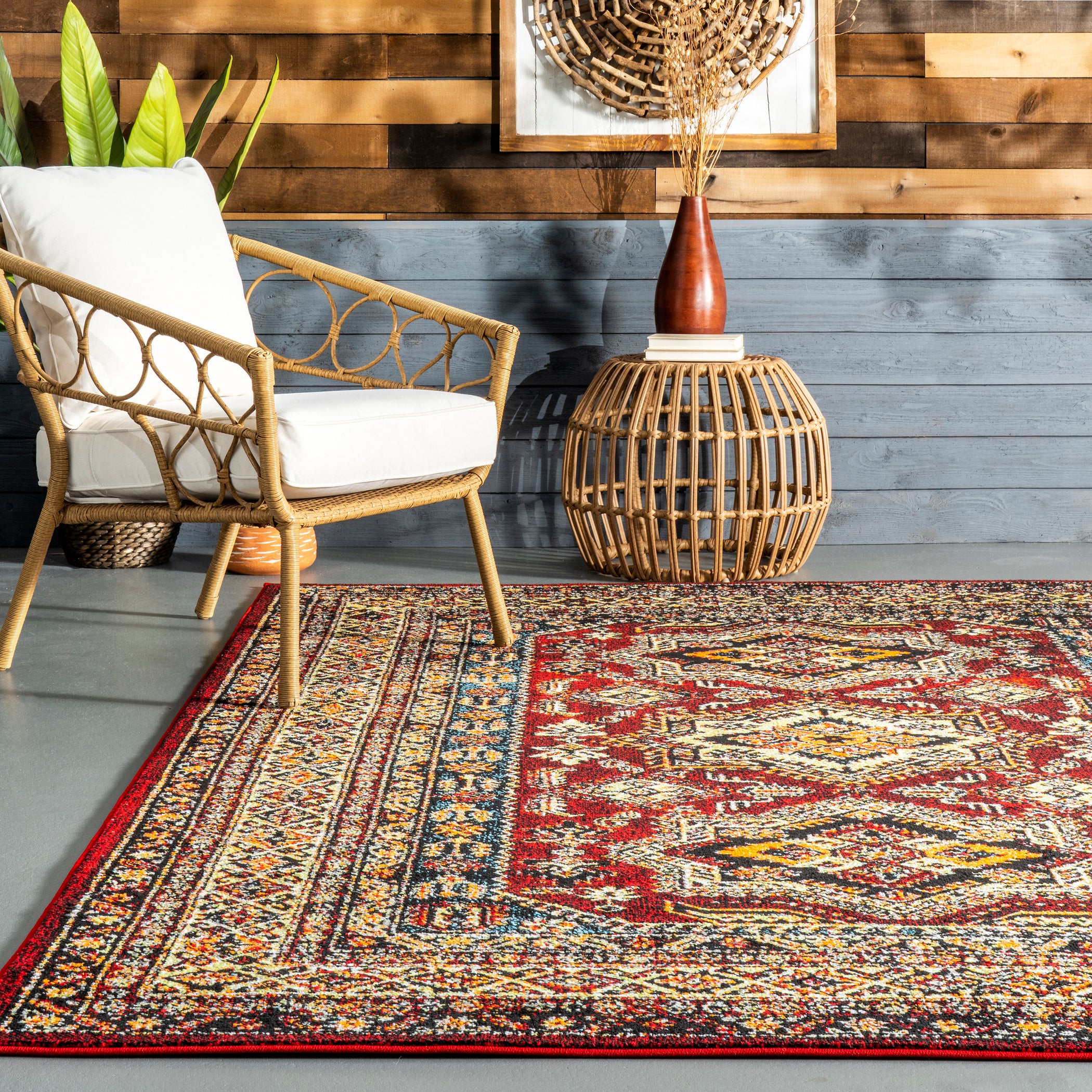Indoor/Outdoor Transitional Medieval Randy Area Rug — nuLOOM