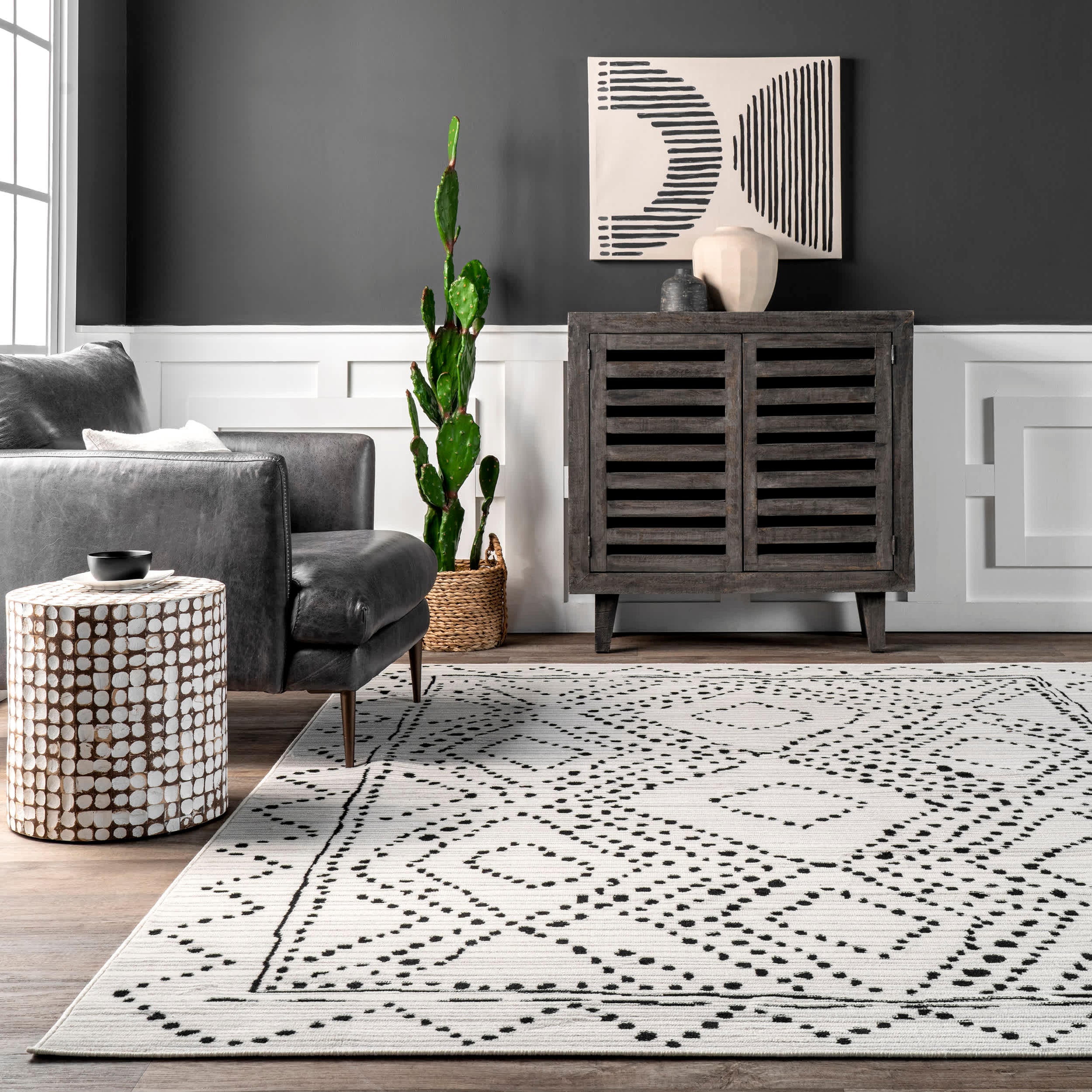 Mila Dotted Diamond Trellis Area Rug — nuLOOM