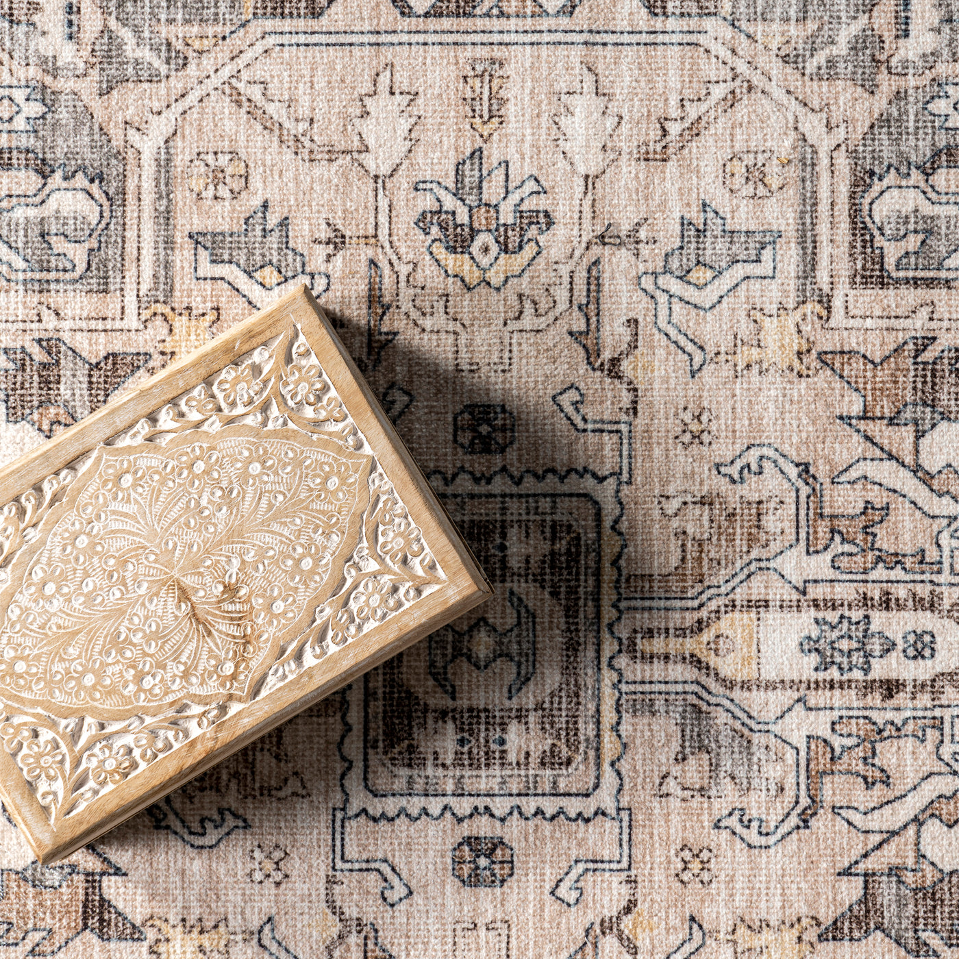 Brielle Machine Washable Vintage Medallion Area Rug — nuLOOM