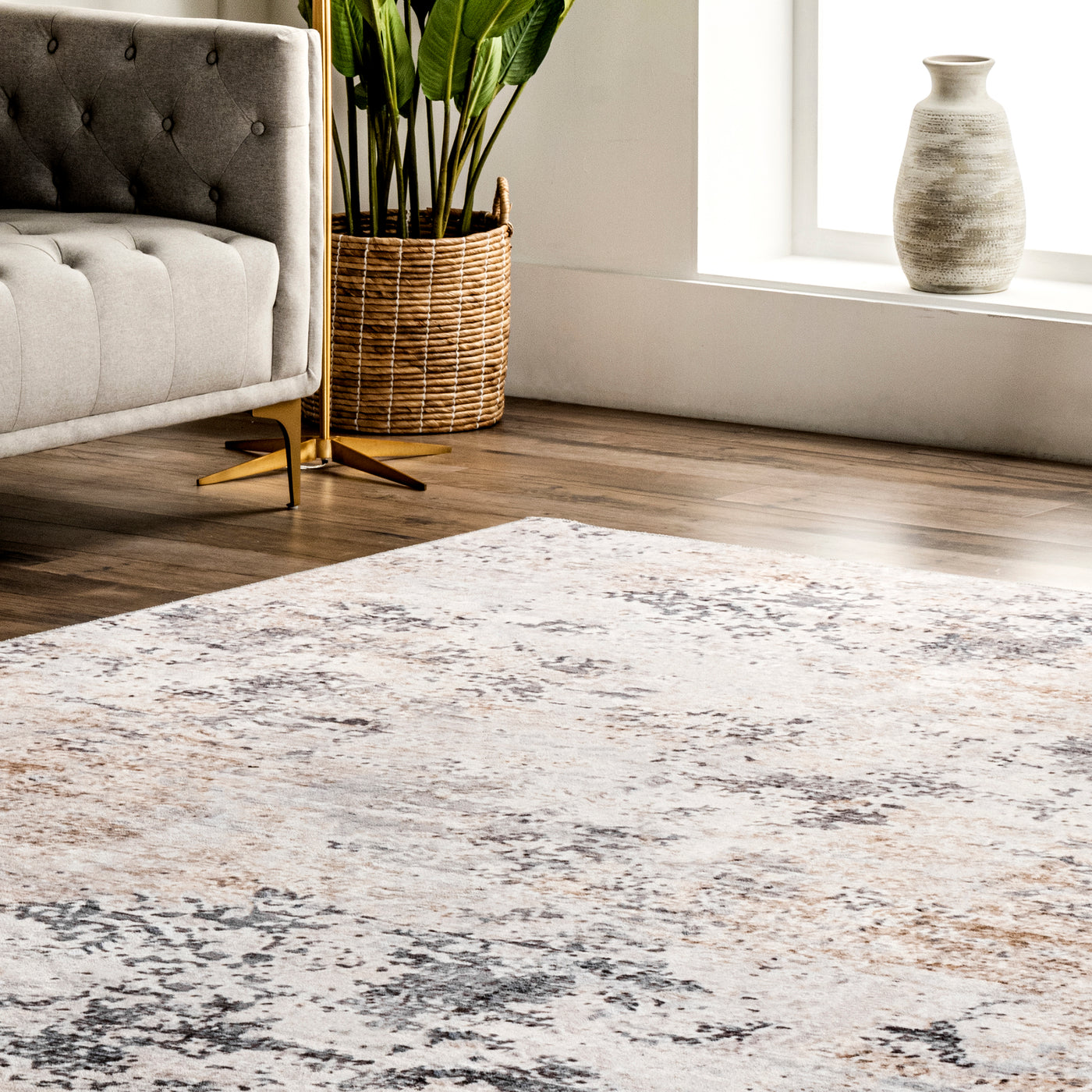 Danae Abstract Machine Washable Area Rug — nuLOOM